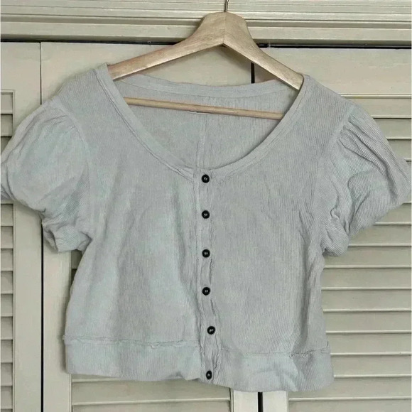 Free People | Tops | We The Free Molly Button Puffed Sleeve Cropped Top | Poshmark